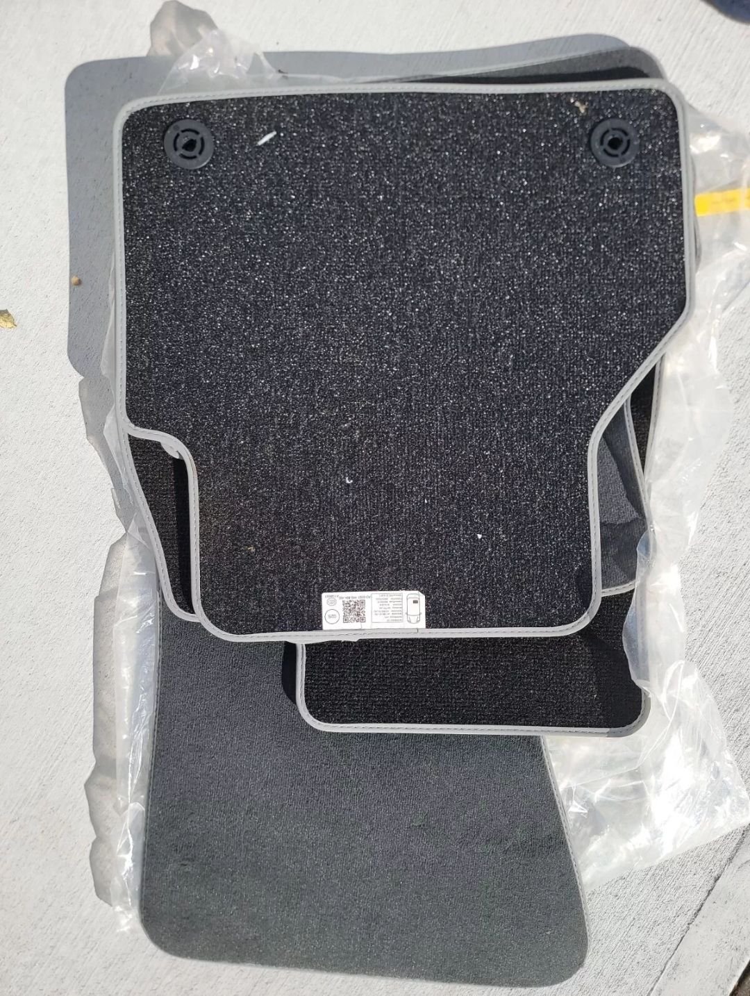 AUDI A6 C8 FRONT & REAR OEM FLOOR MATS - AudiWorld Forums
