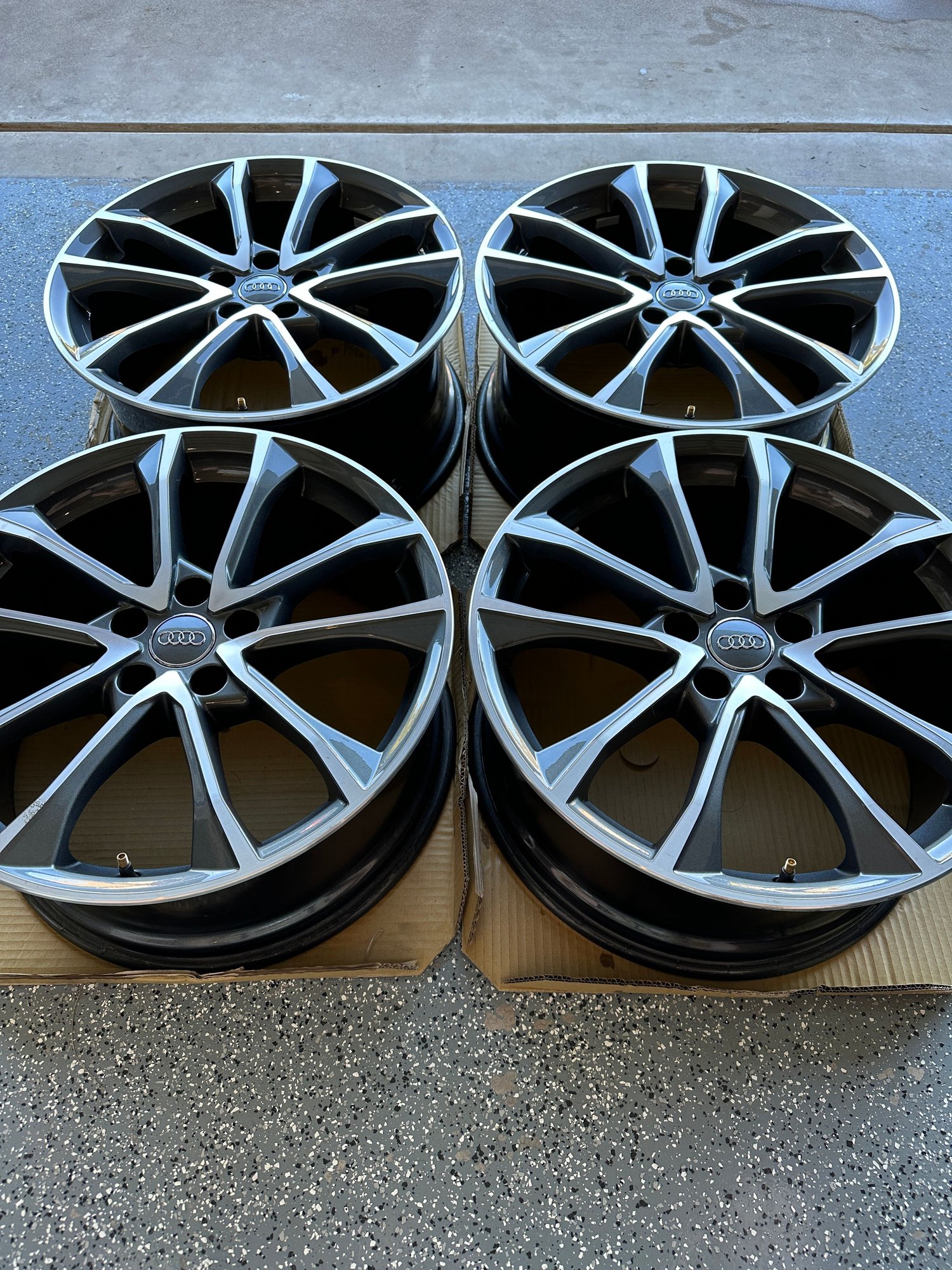 OEM B9 S4 OEM Wheels - AudiWorld Forums