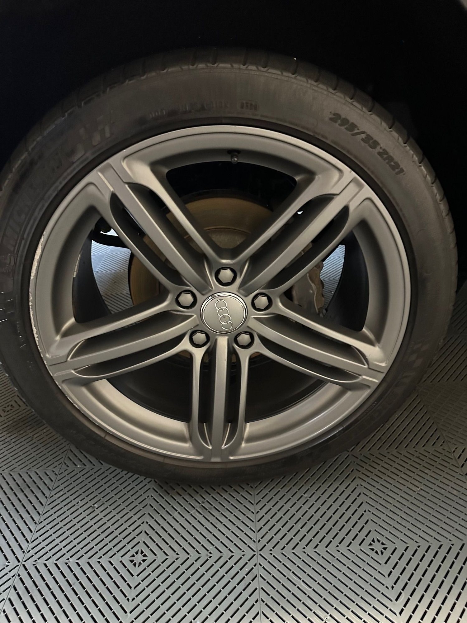 2015 Q7 TDI S-Line Prestige Mint Condition - AudiWorld Forums