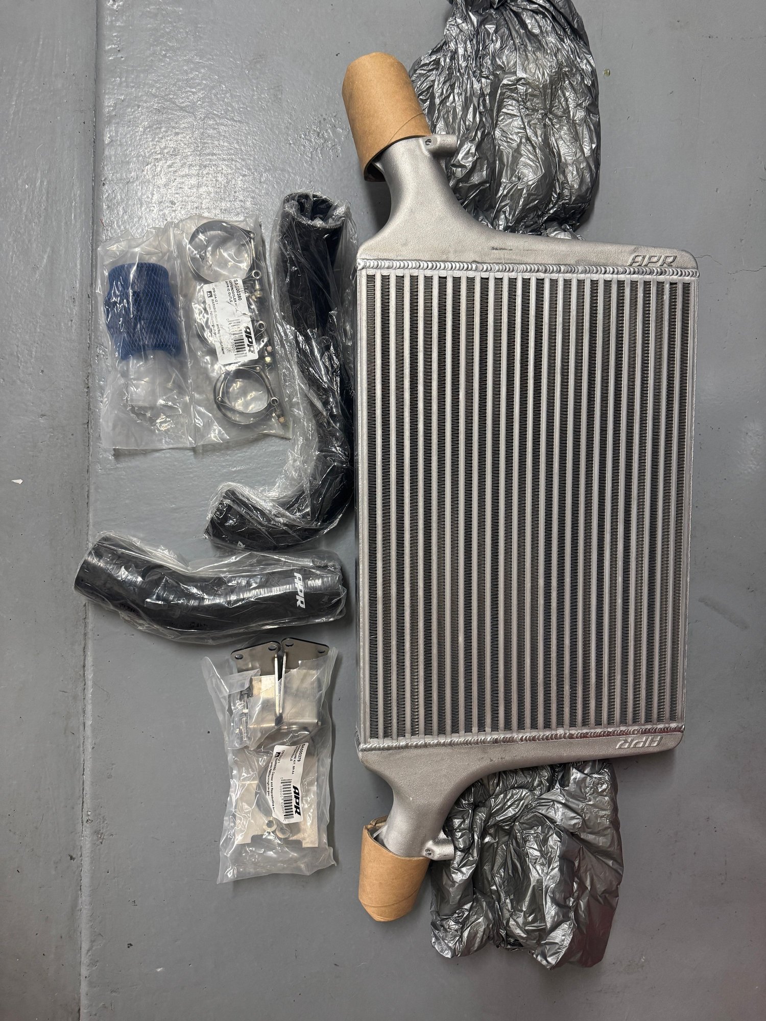 APR INTERCOOLER SYSTEM - B9 1.8/2.0 TFSI (APR Part # IC100022 ...