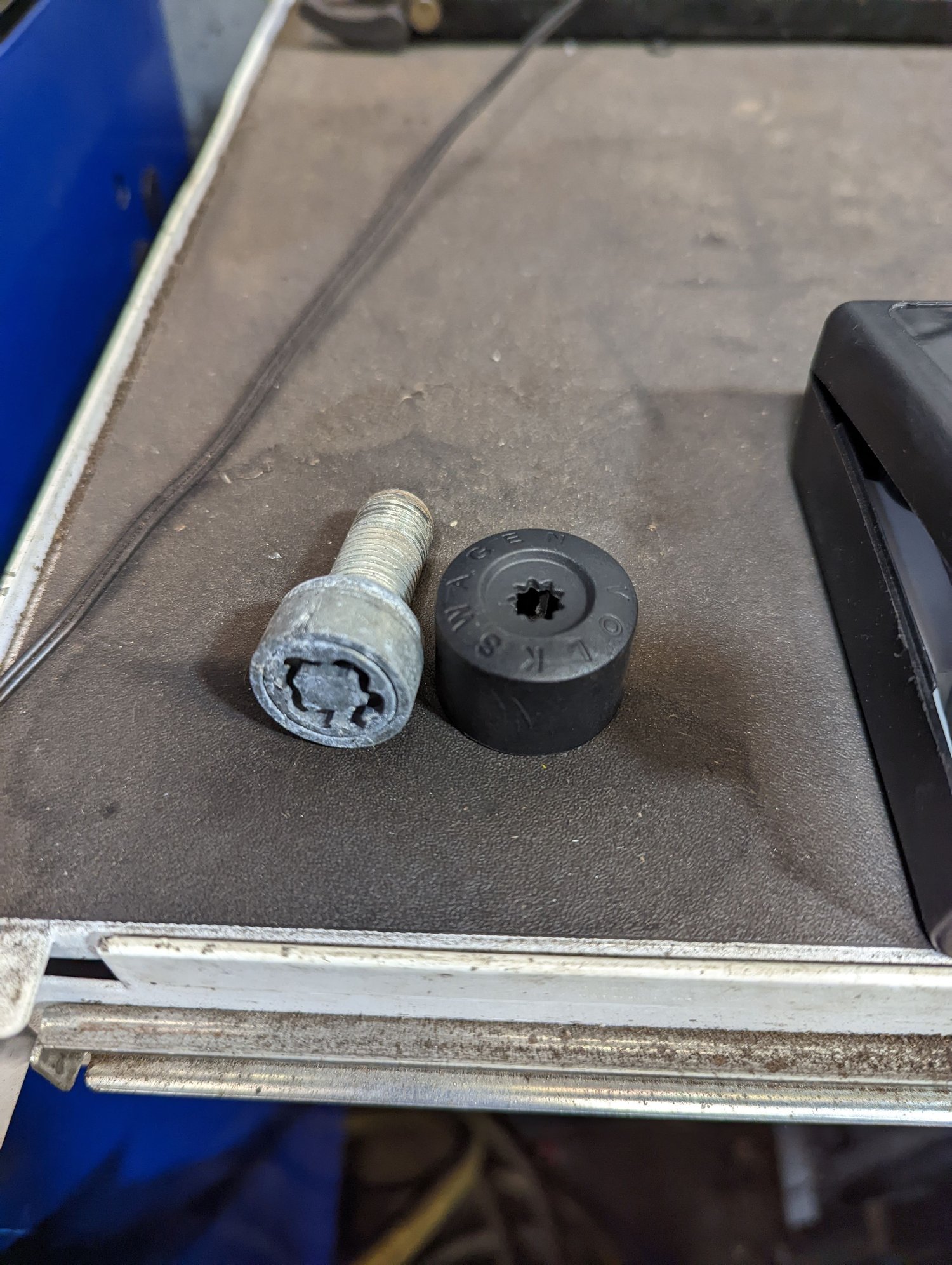 VW/ Audi wheel lock set(s) - AudiWorld Forums