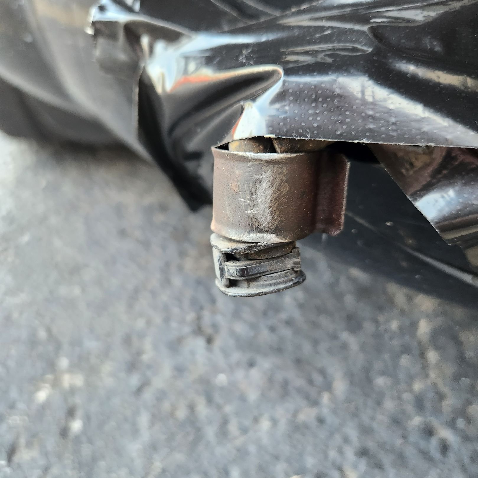 What's hanging from my TT, and how do I fix it? - AudiWorld Forums
