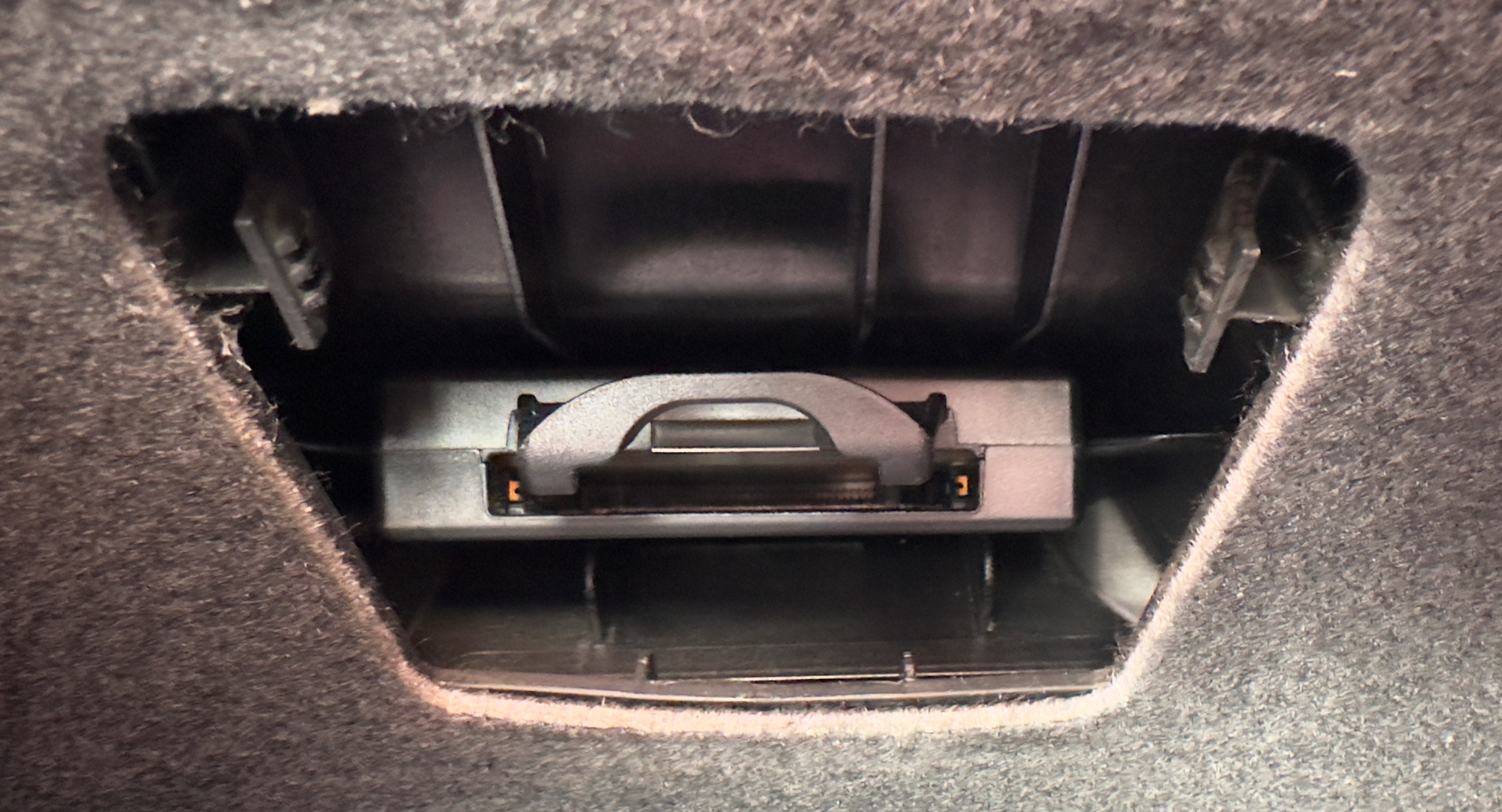 12V trunk socket and open port use - AudiWorld Forums