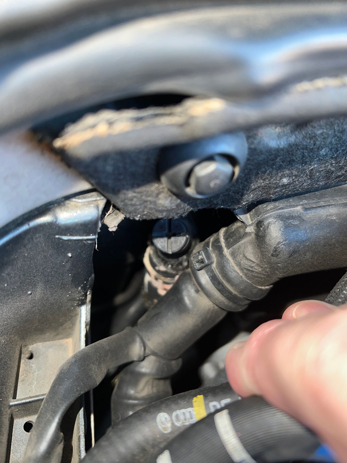 D3 Audi S8 Heater Hose Rupture - Page 2 - AudiWorld Forums