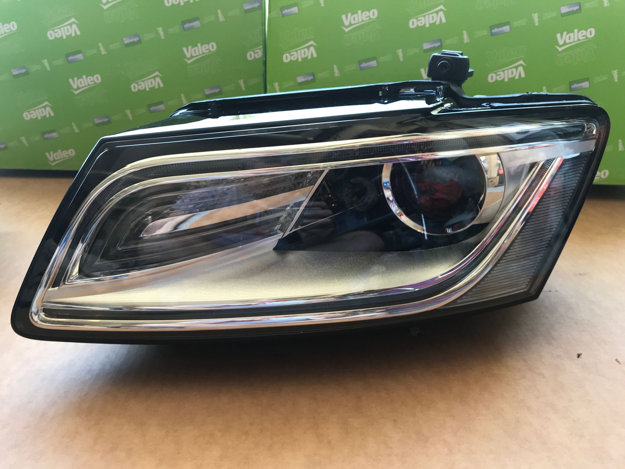 Audi Q5 BNIB Audi B8.5 Q5/SQ5 European (Ecode) Headlights Non-AFS ...