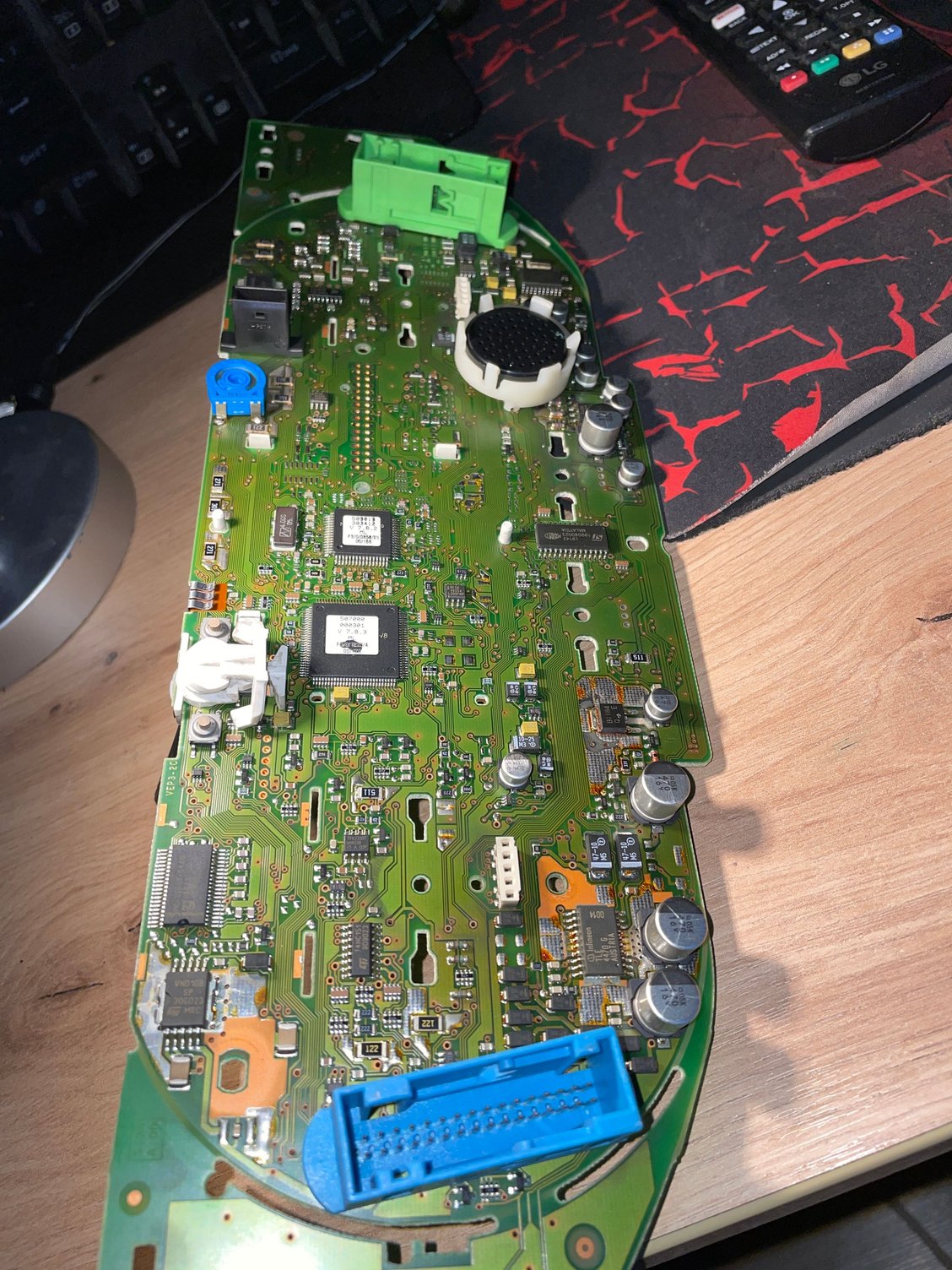 A4 B5 clusters problem - AudiWorld Forums