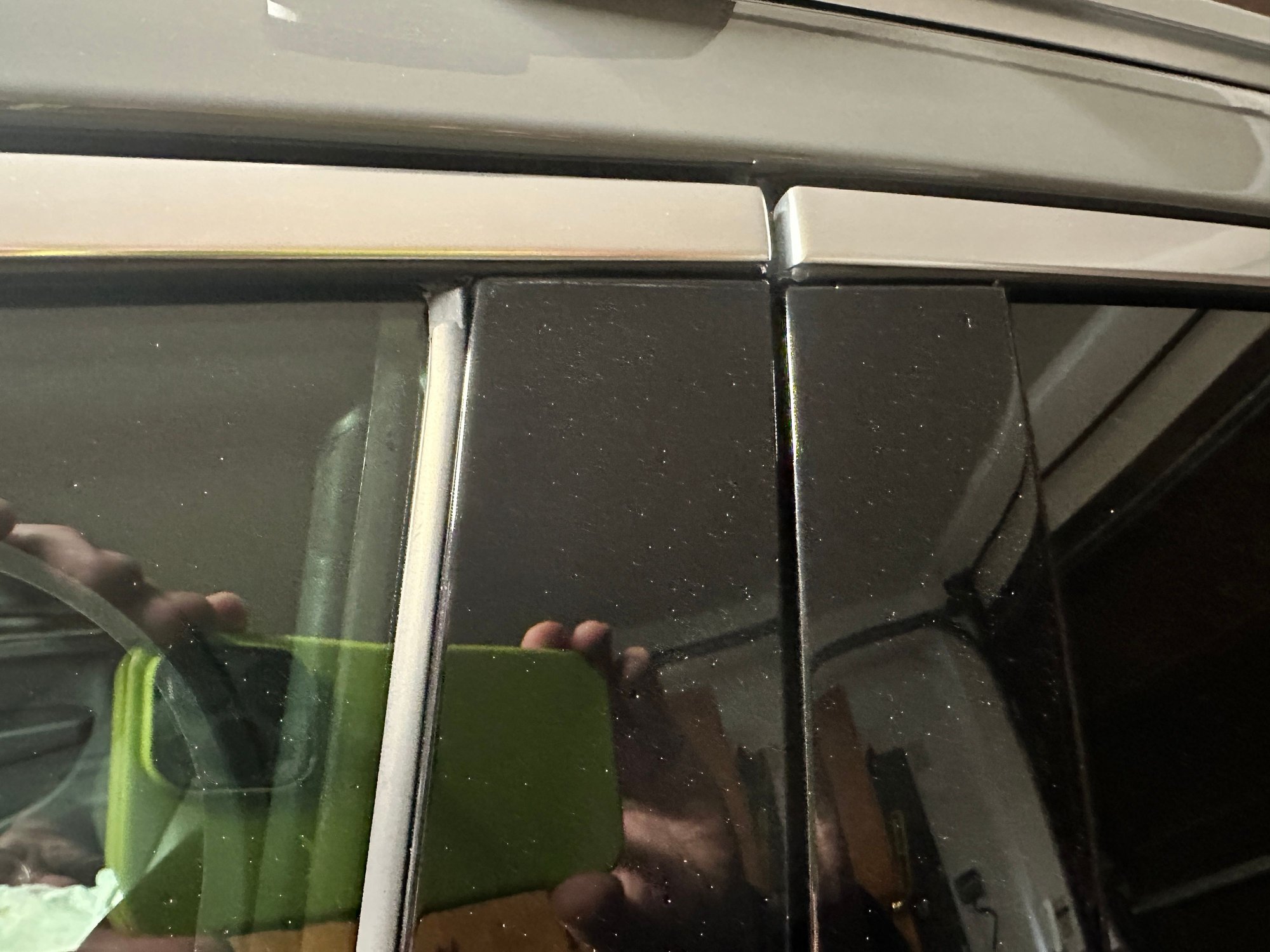 My brand new Q5's window glue is like this, is this normal？ - AudiWorld ...