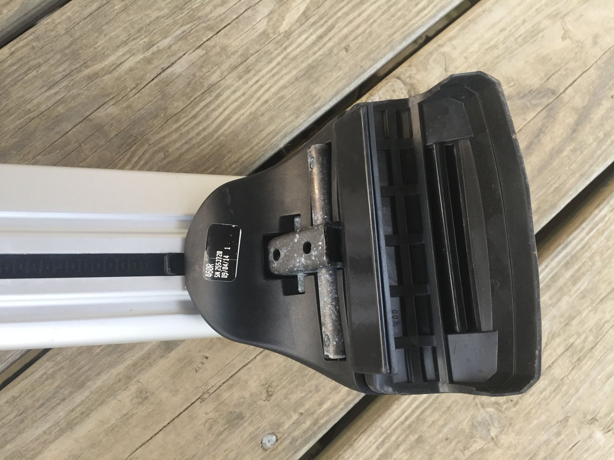 Audi A6 Complete Thule rack assembly with locks - AudiWorld Forums