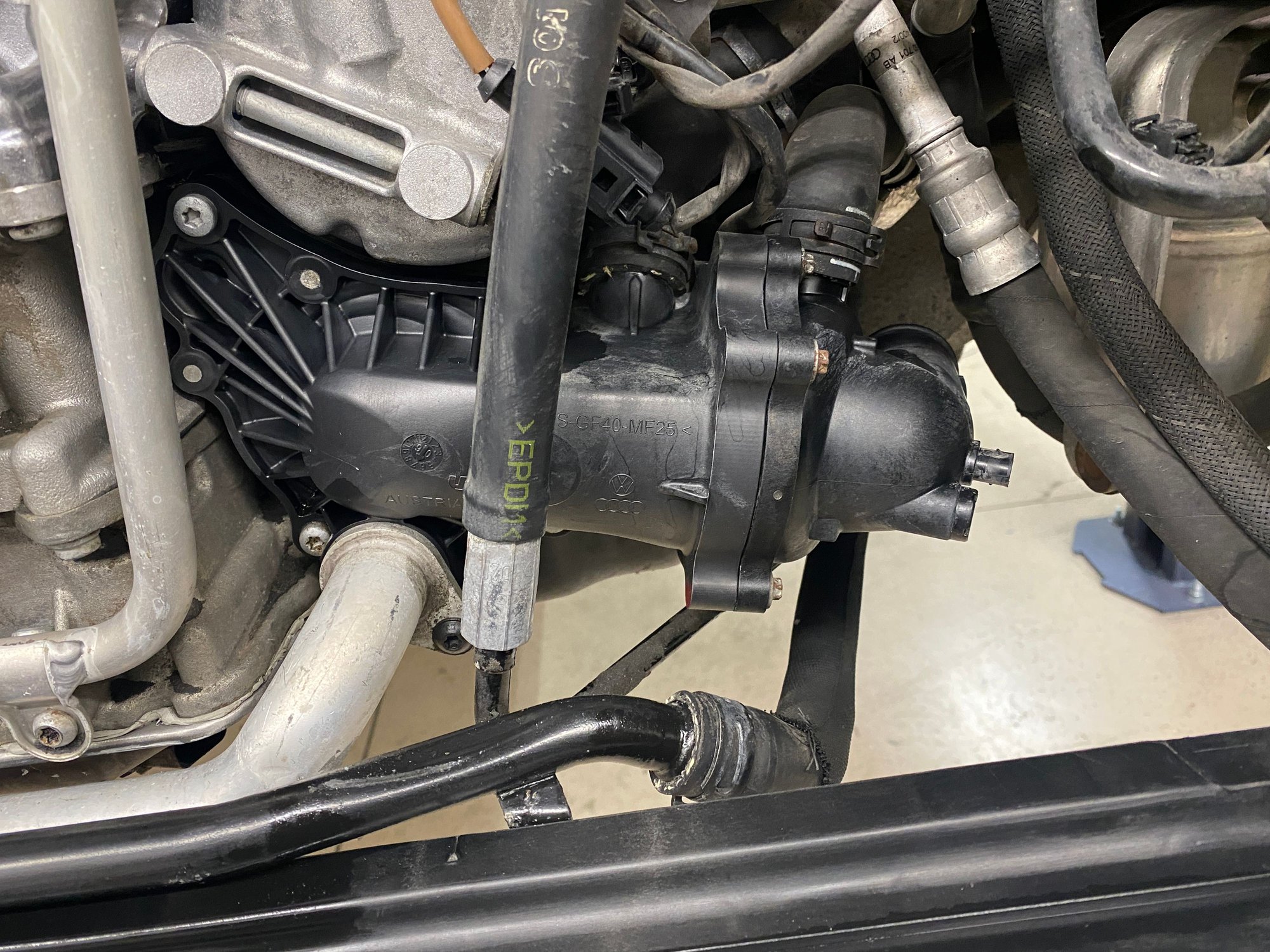 V10 engine mount replacement procedure needed - Page 3 - AudiWorld Forums