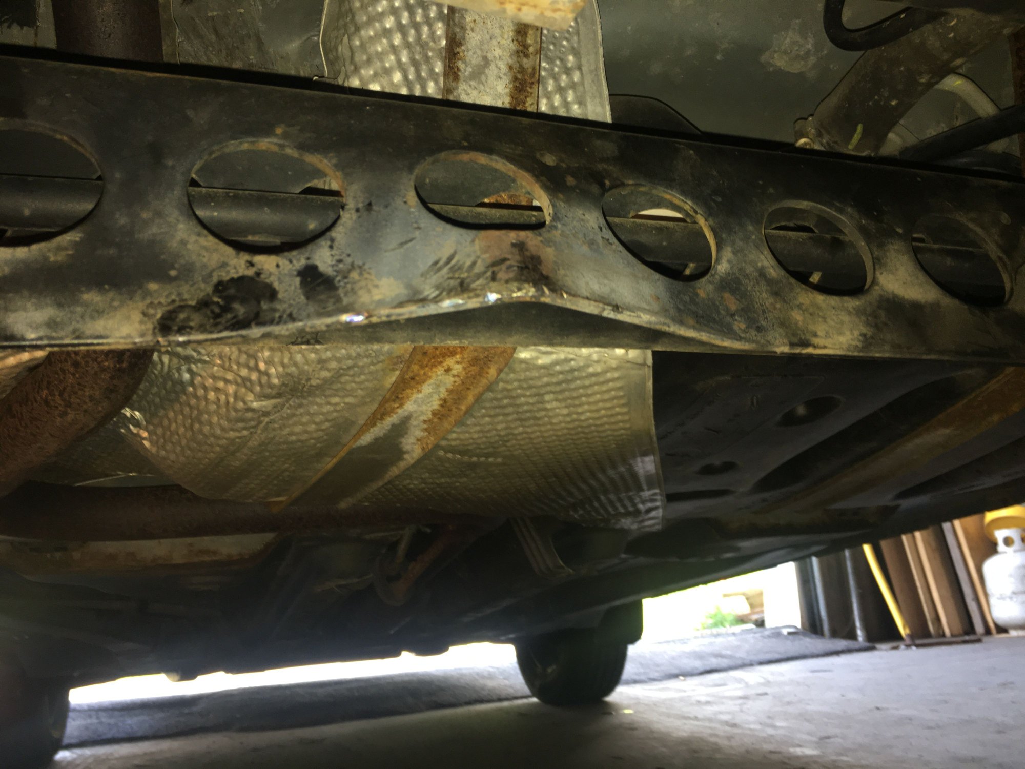 Anyone ever replace a rear axle? - Cobalt SS Network