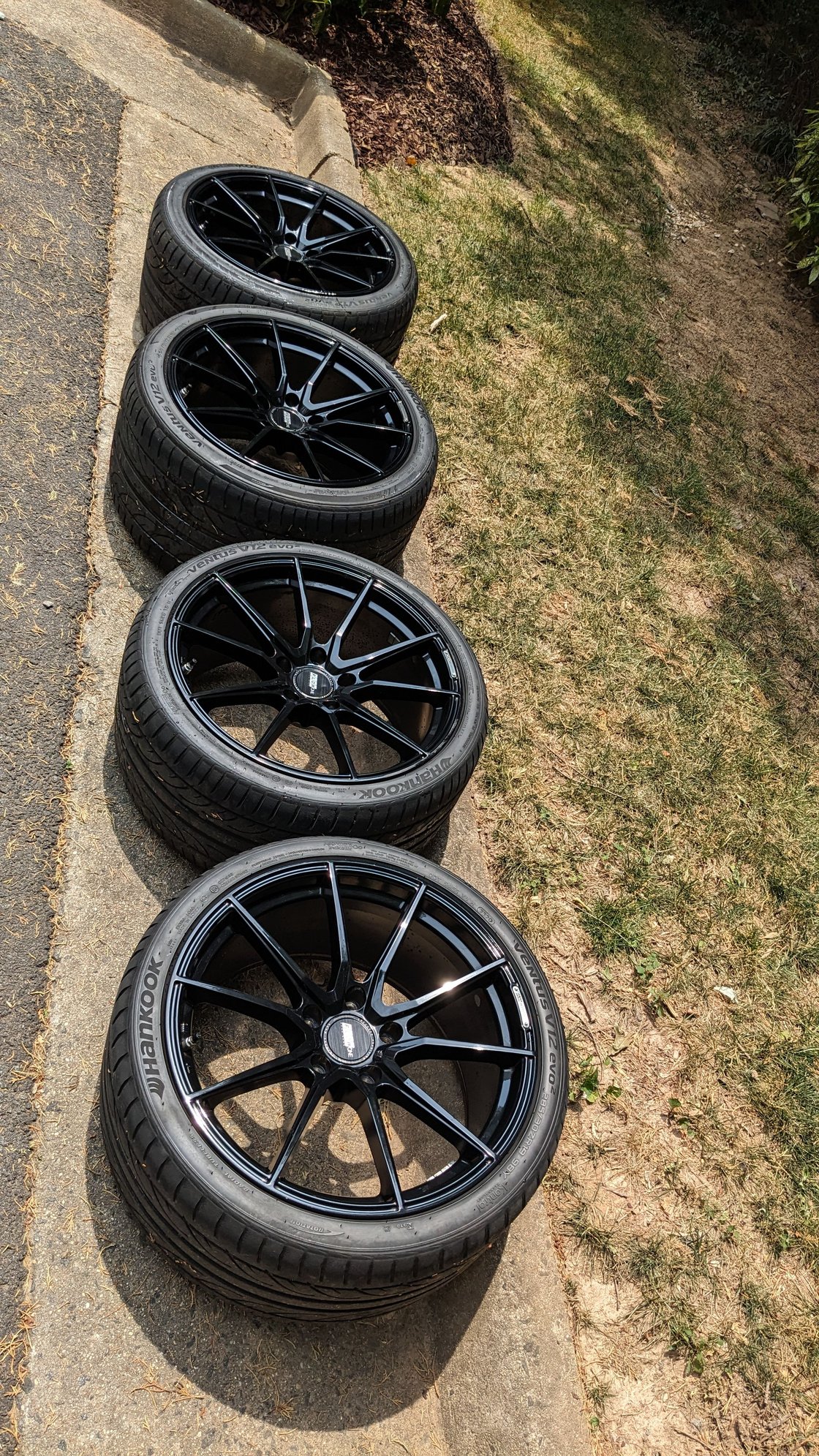WTT (Want To Trade) Flow One F4 Wheels and Tires - CorvetteForum ...