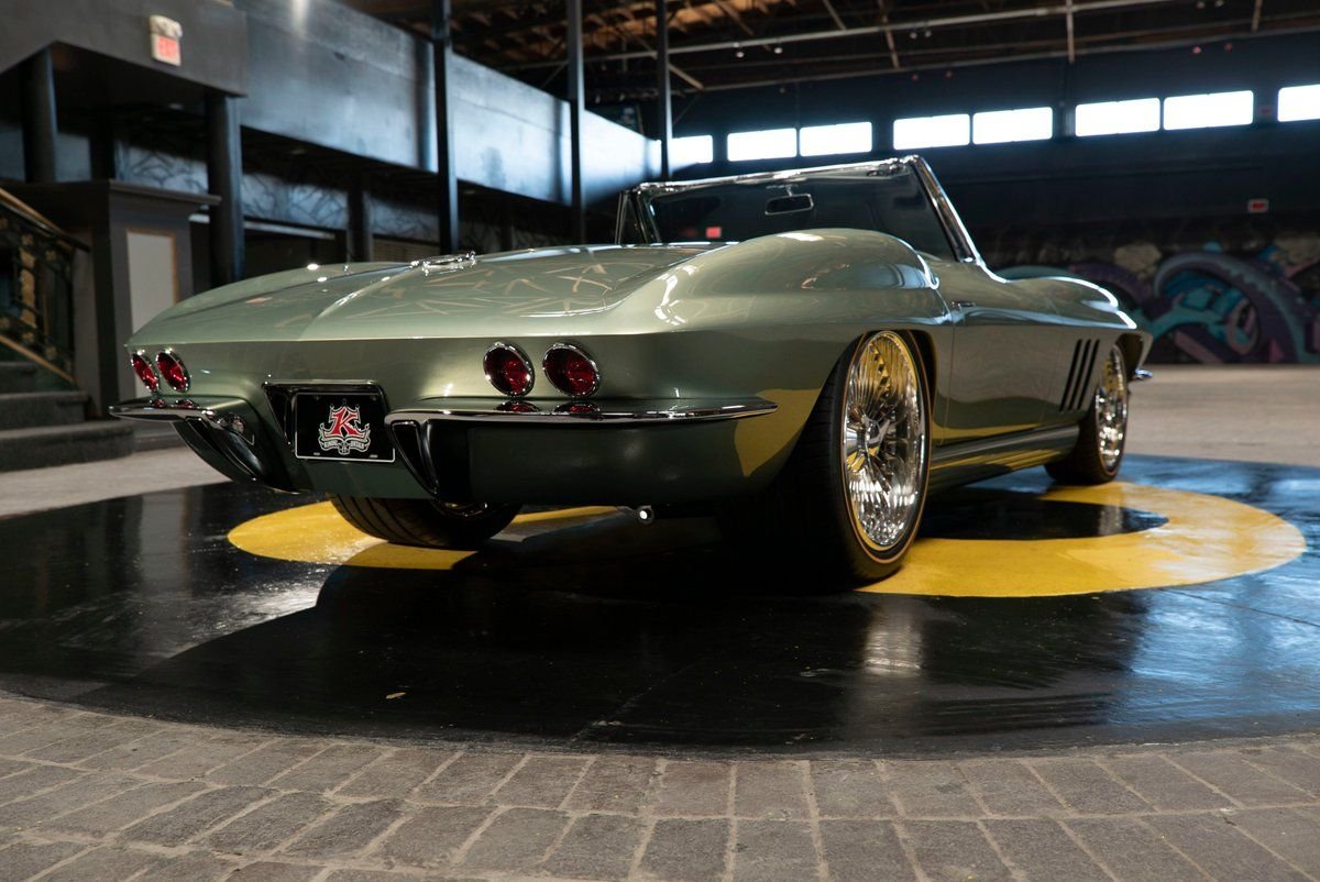 C2 1966 C2 Convertible on Kindig's show - CorvetteForum - Chevrolet ...