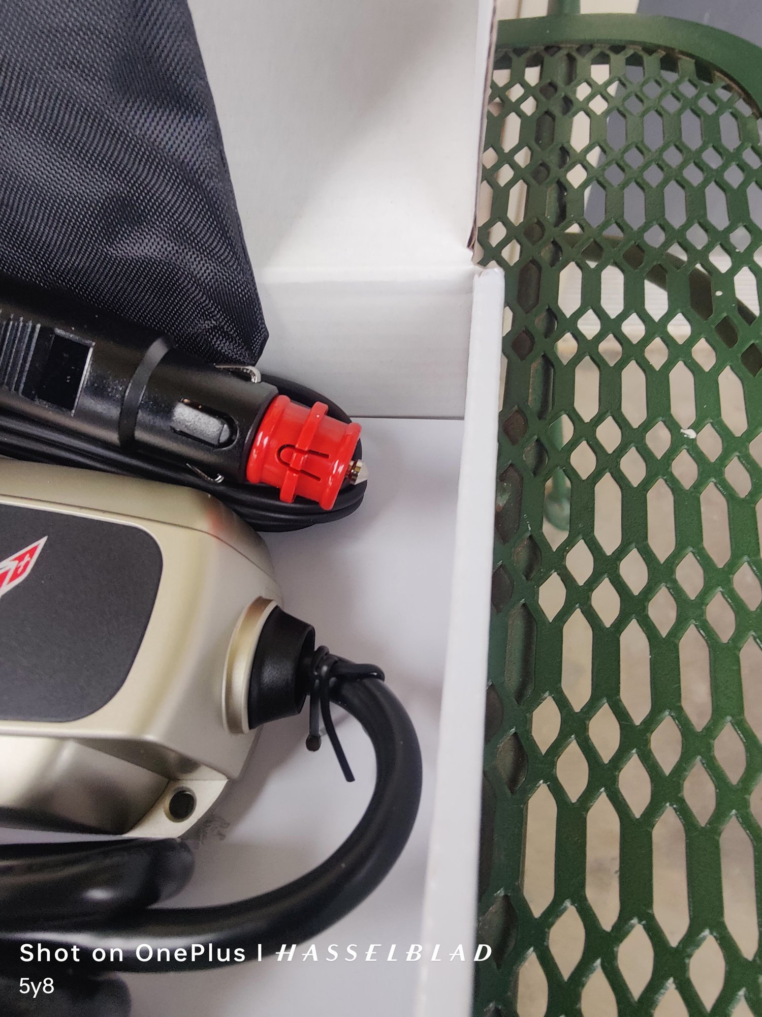 FS (For Sale) C8 Battery Charger GM 85132786 - CorvetteForum ...