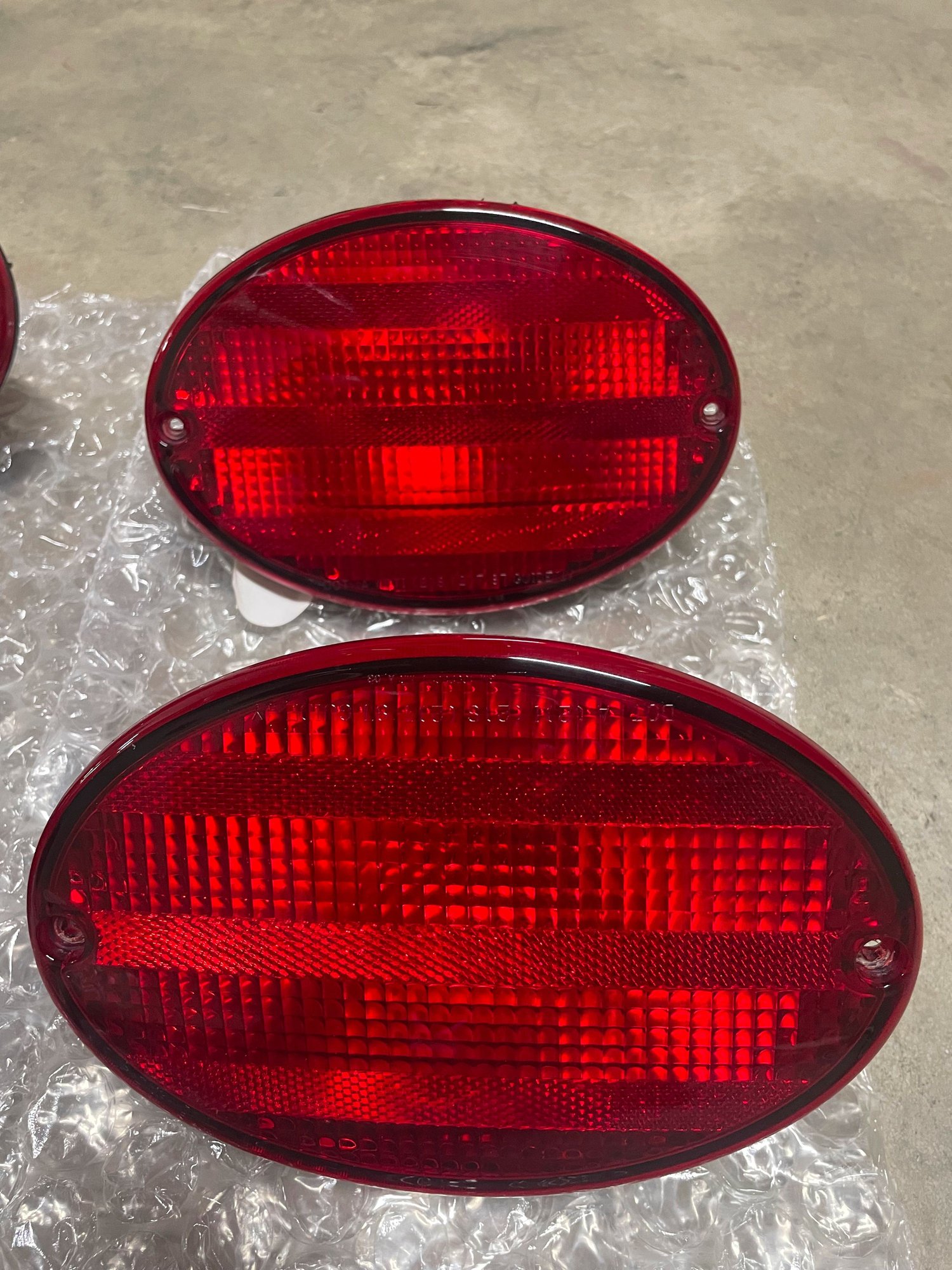 FS (For Sale) Stock 2004 Z06 Rear Tail Lights - CorvetteForum ...