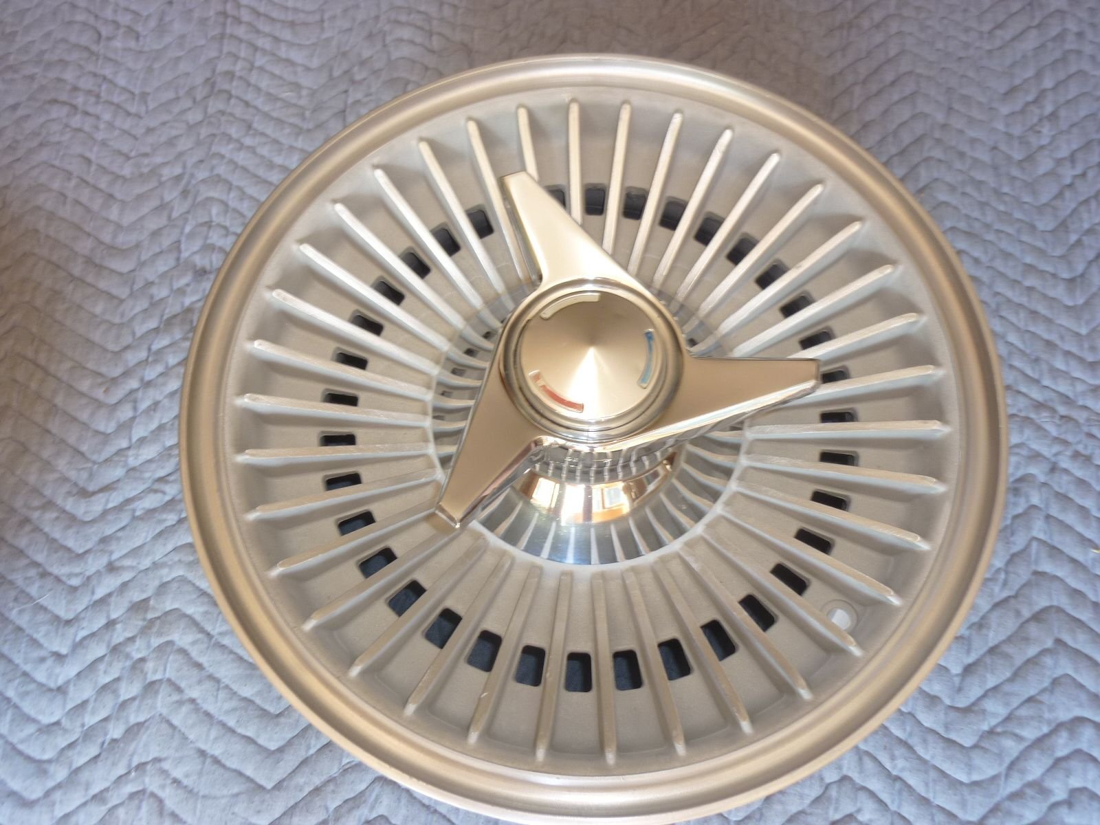 63-64 5 wheels Kelsey Hayes Knock-off Set $6950 - CorvetteForum ...