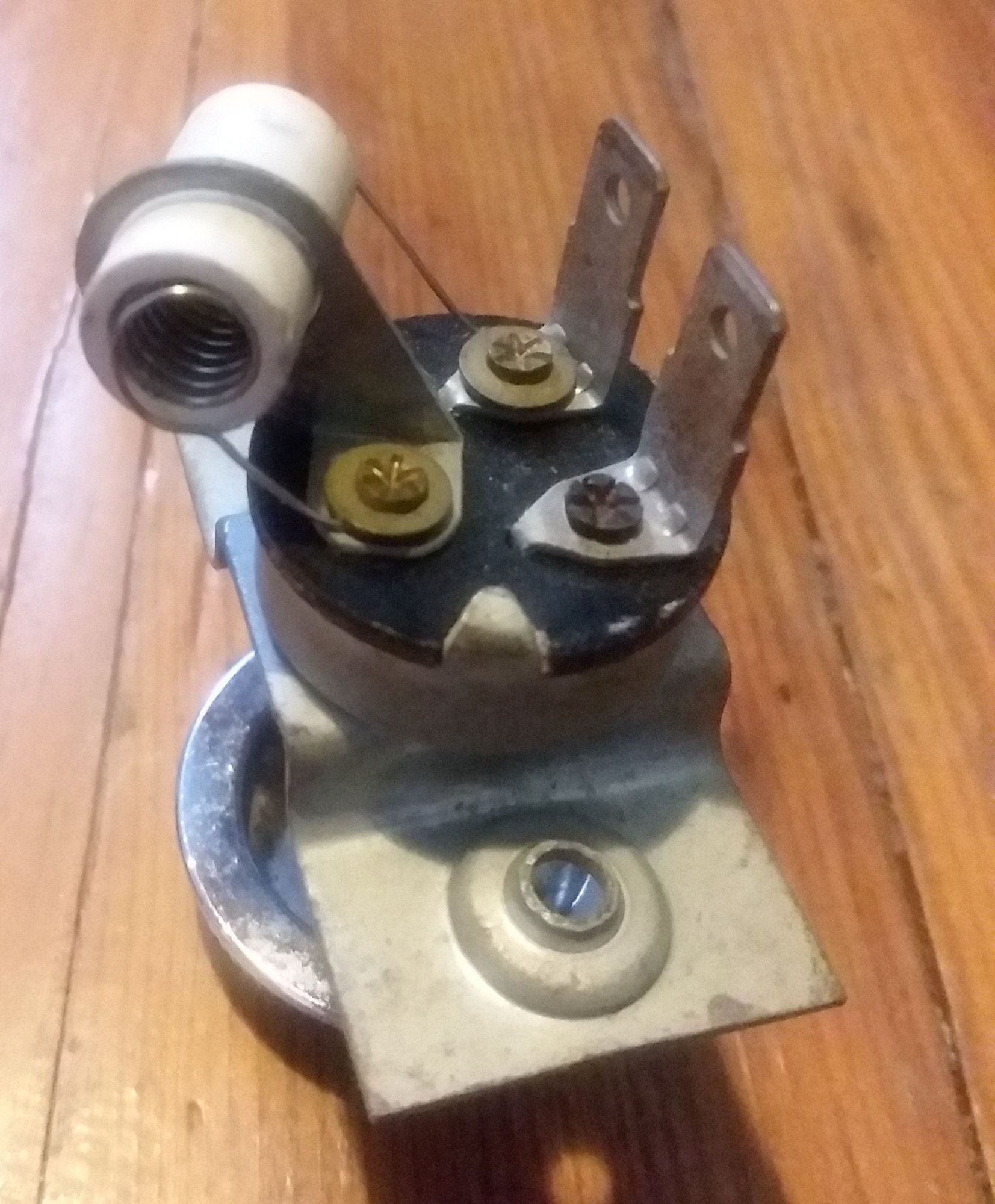 FS (For Sale) 68 Rear Defogger Switch and Knob - CorvetteForum ...