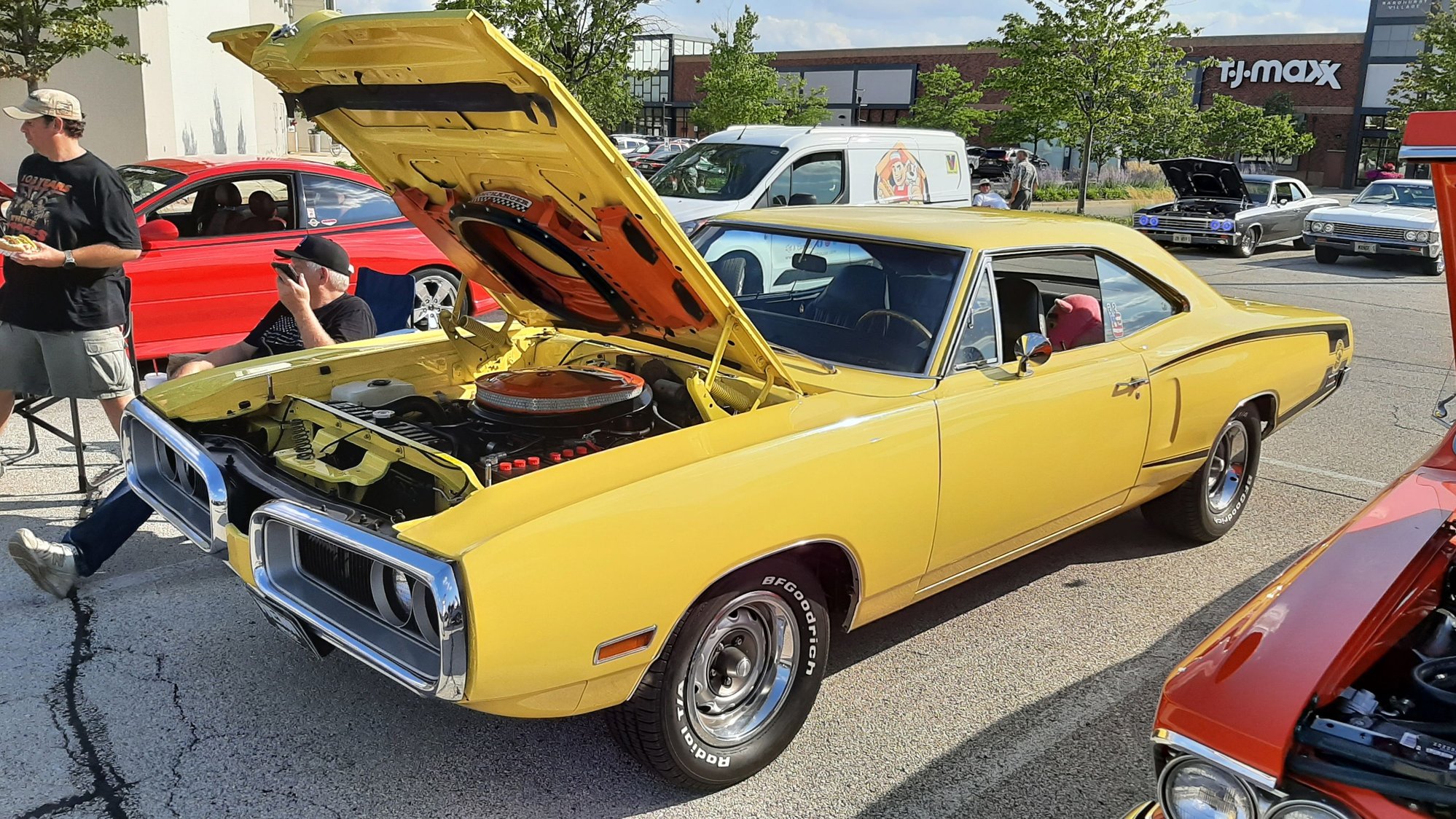 Randhurst Village cruise night photos - CorvetteForum - Chevrolet ...