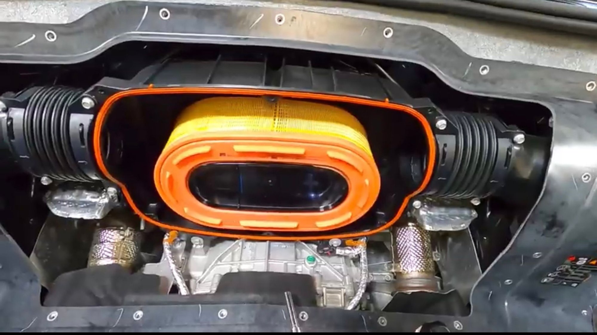 Reveal: location of the C8 air filter - CorvetteForum - Chevrolet ...
