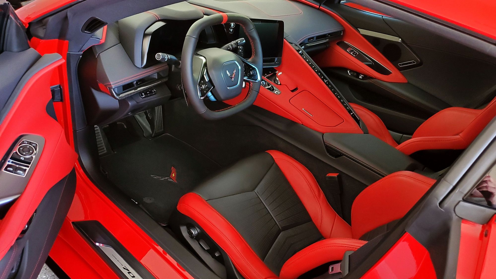 Those of you with the stealth interior package… - CorvetteForum ...