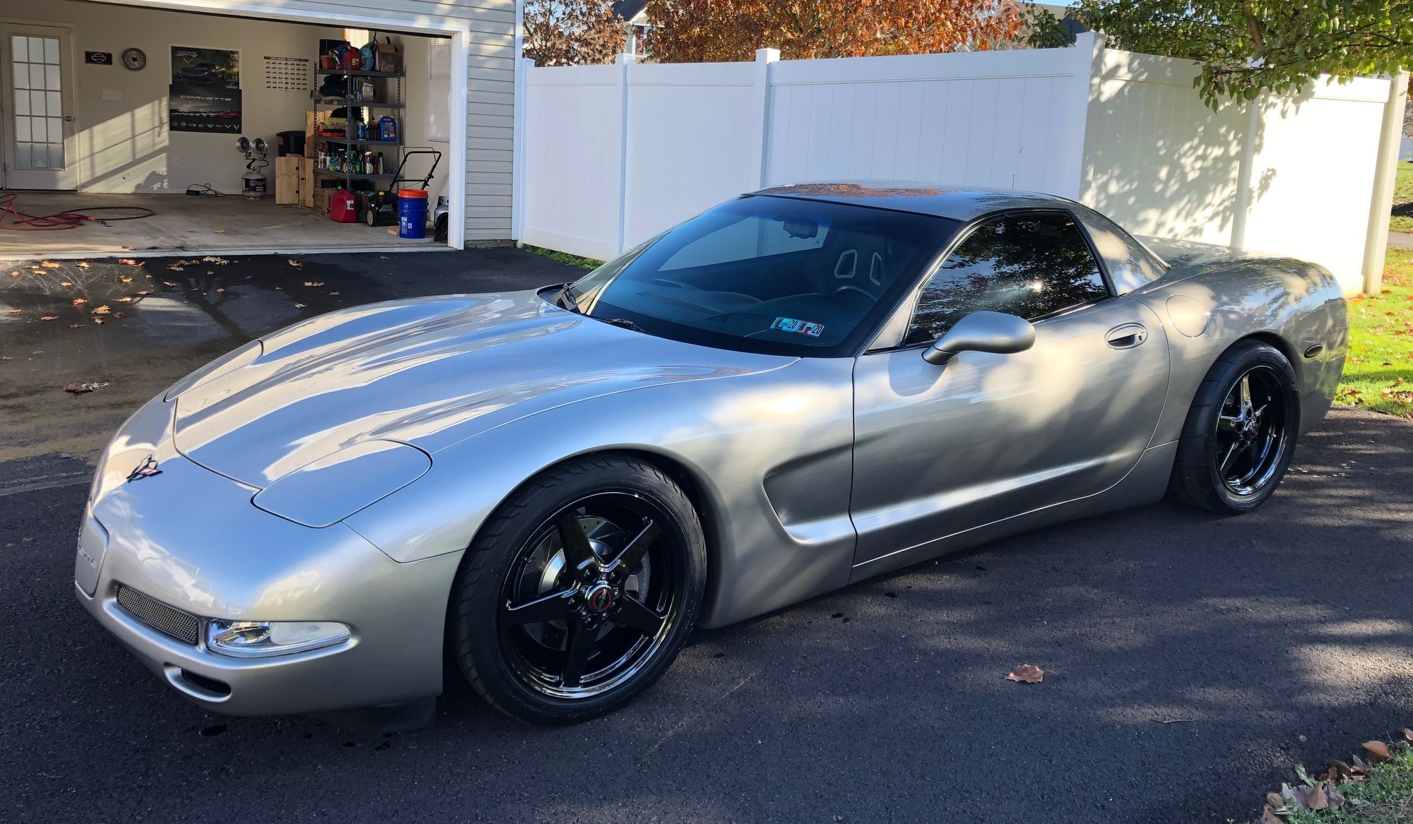 C5 with 17in drag radial - CorvetteForum - Chevrolet Corvette Forum ...