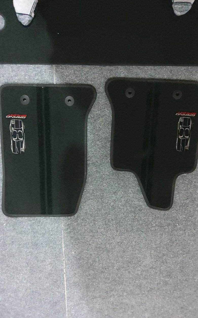 FS (For Sale) Grand Sport and Stringray interior pieces varam CAI ...