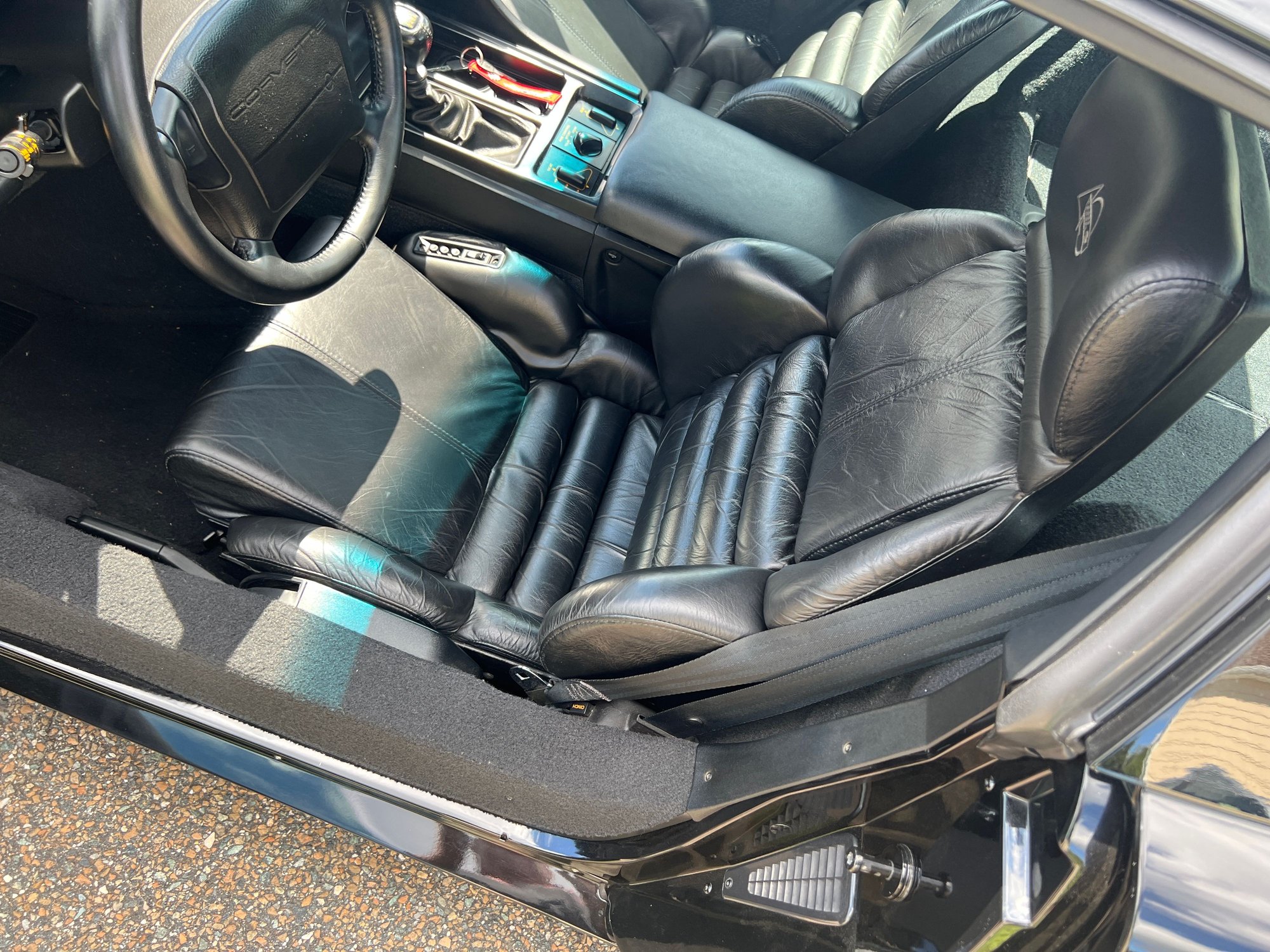 FS (For Sale) 1993 ZR-1 ruby. 8K miles and 1993 black black ZR-1. 23k ...