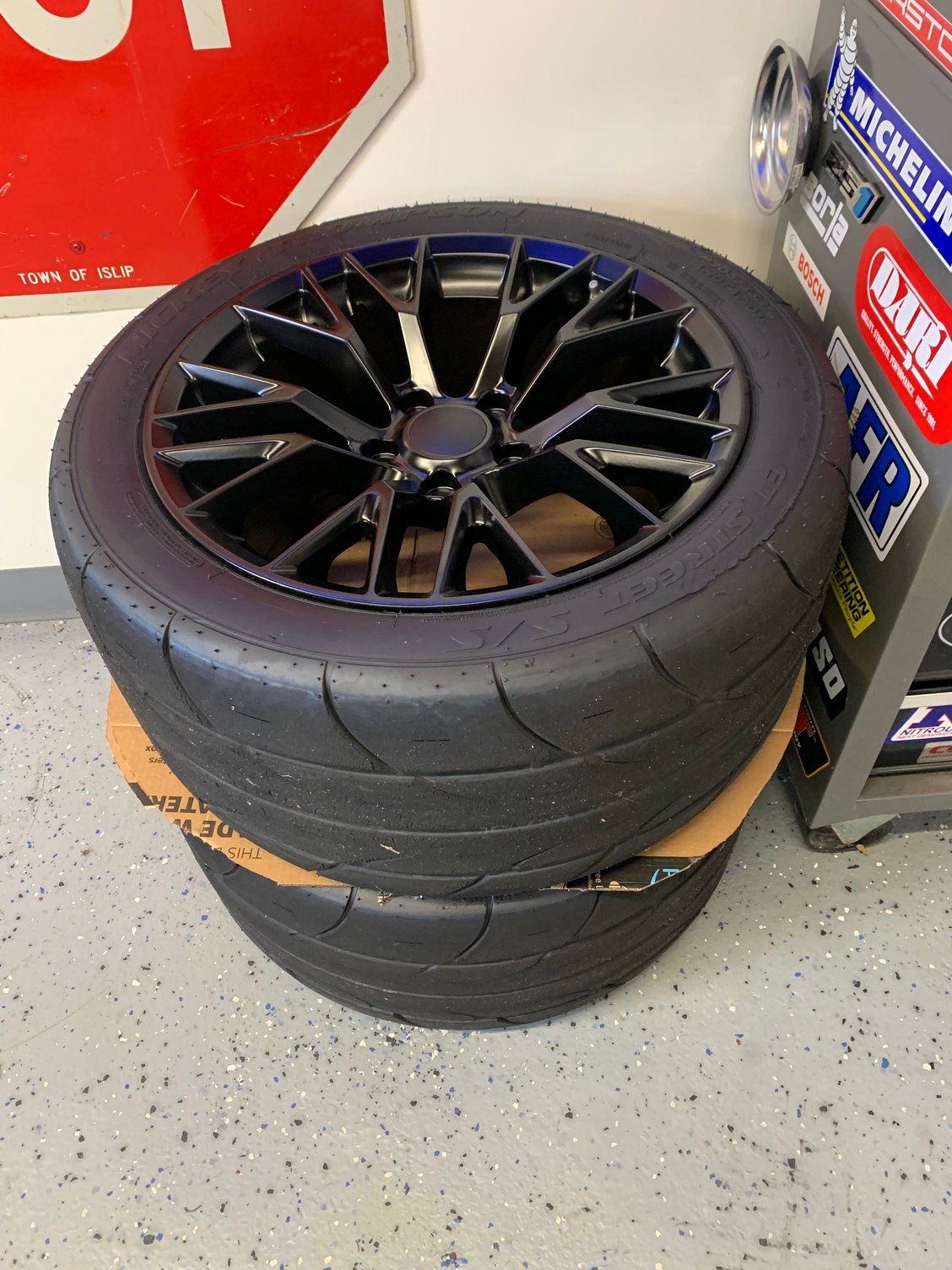 FS (For Sale) MT ET SS drag radials 305/35/18 - CorvetteForum ...