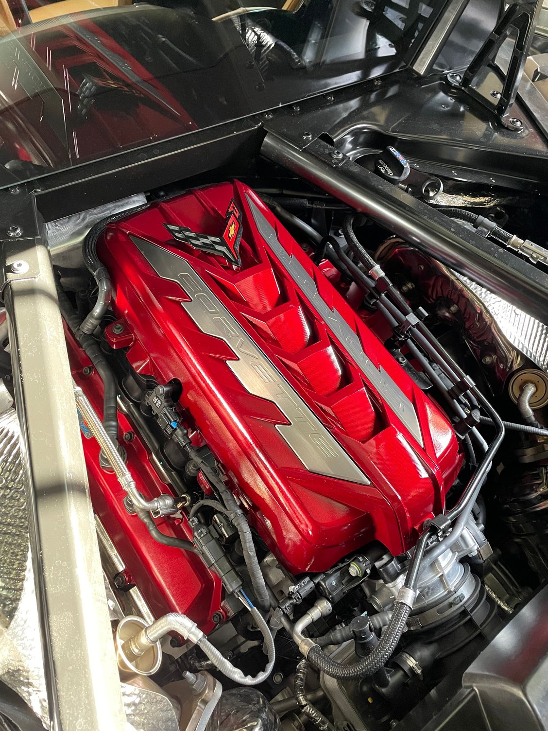 Edge red engine cover paint - CorvetteForum - Chevrolet Corvette Forum ...