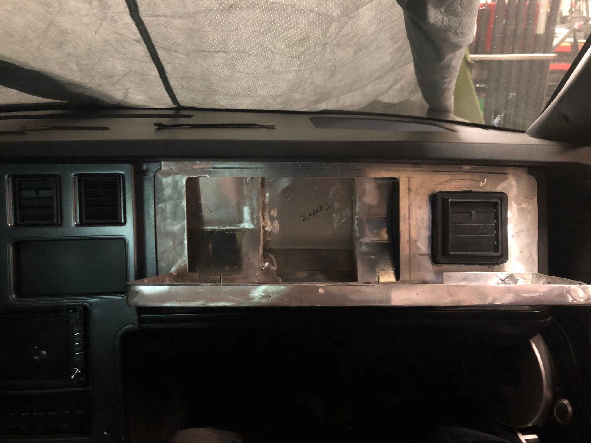 Making a “breadbox delete” with glove box - CorvetteForum - Chevrolet ...