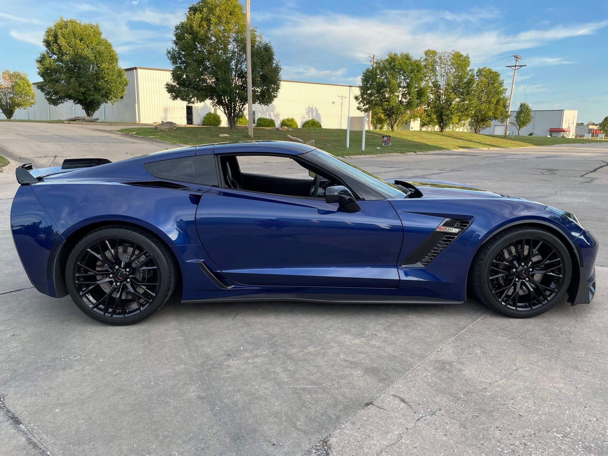 FS (For Sale) 2017 2LZ Admiral Blue Z06 M7 $82,500 - 26K Miles ...