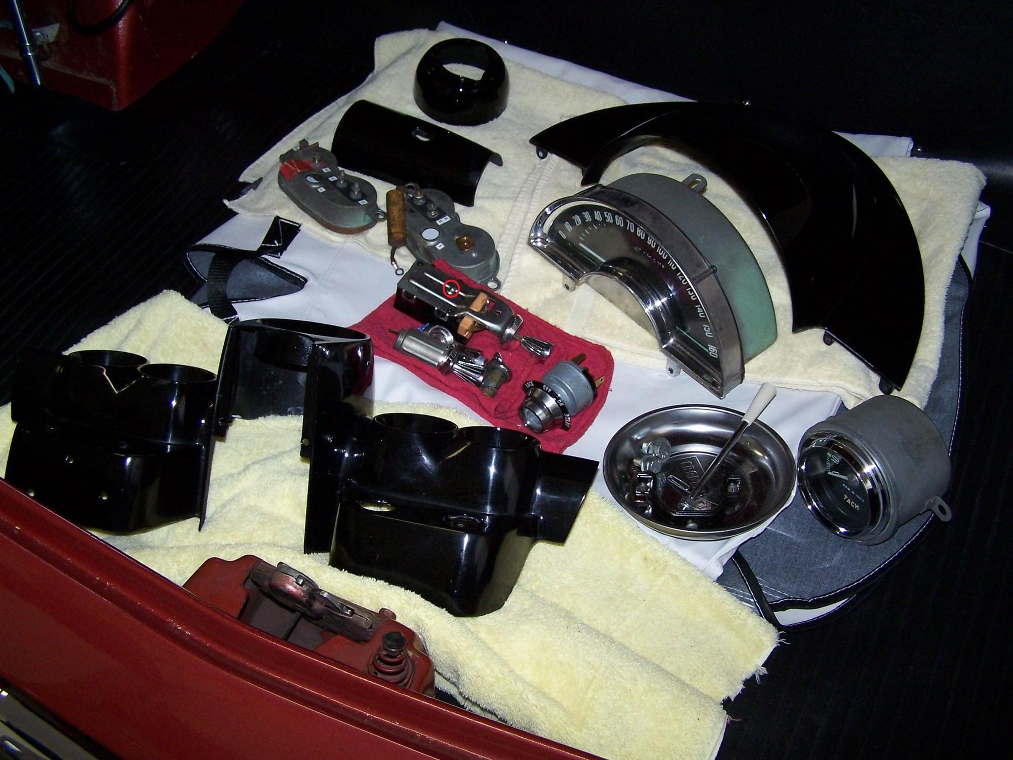 C1 Speedometer removal without removing the whole cluster ...