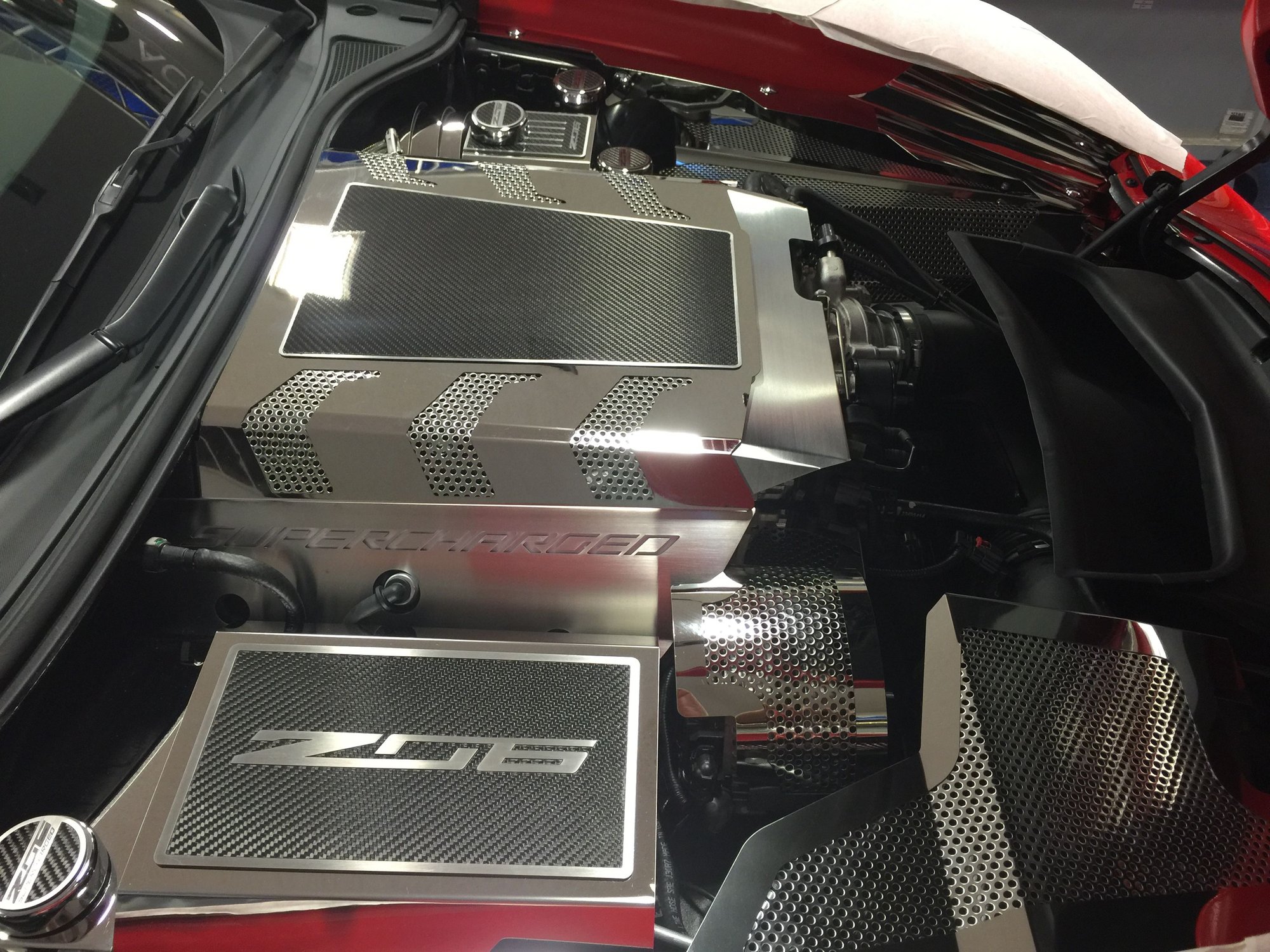 Z06 Engine Bay customized - CorvetteForum - Chevrolet Corvette Forum ...