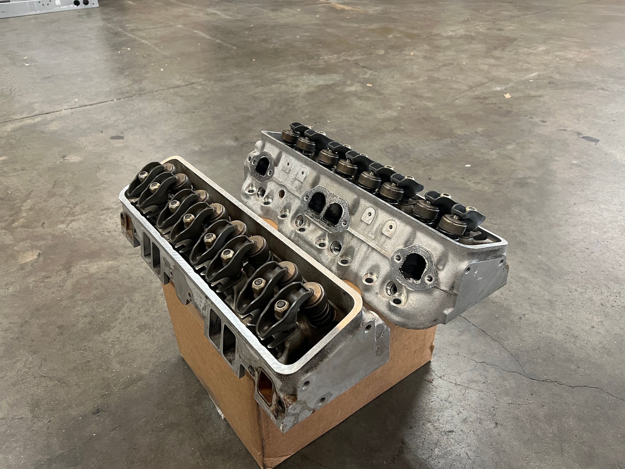 FS (For Sale) 1991 L98 stock heads, hardware and valve covers ...