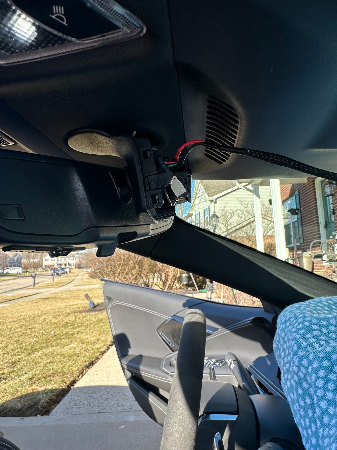 I installed my Uniden R8 on brand new C8 today - CorvetteForum ...