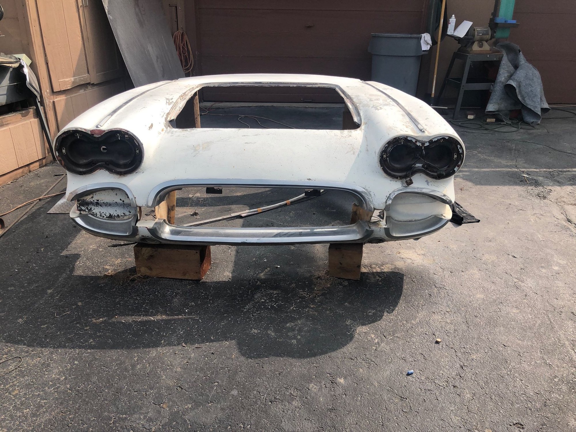FS (For Sale) 58-61 Front Clip - Glass/trim only - CorvetteForum ...