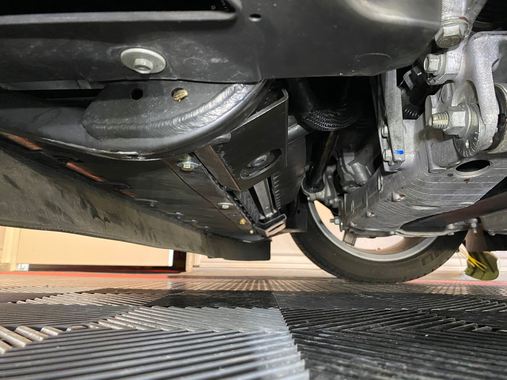 Underbody air deflector on base Stingray - CorvetteForum - Chevrolet ...