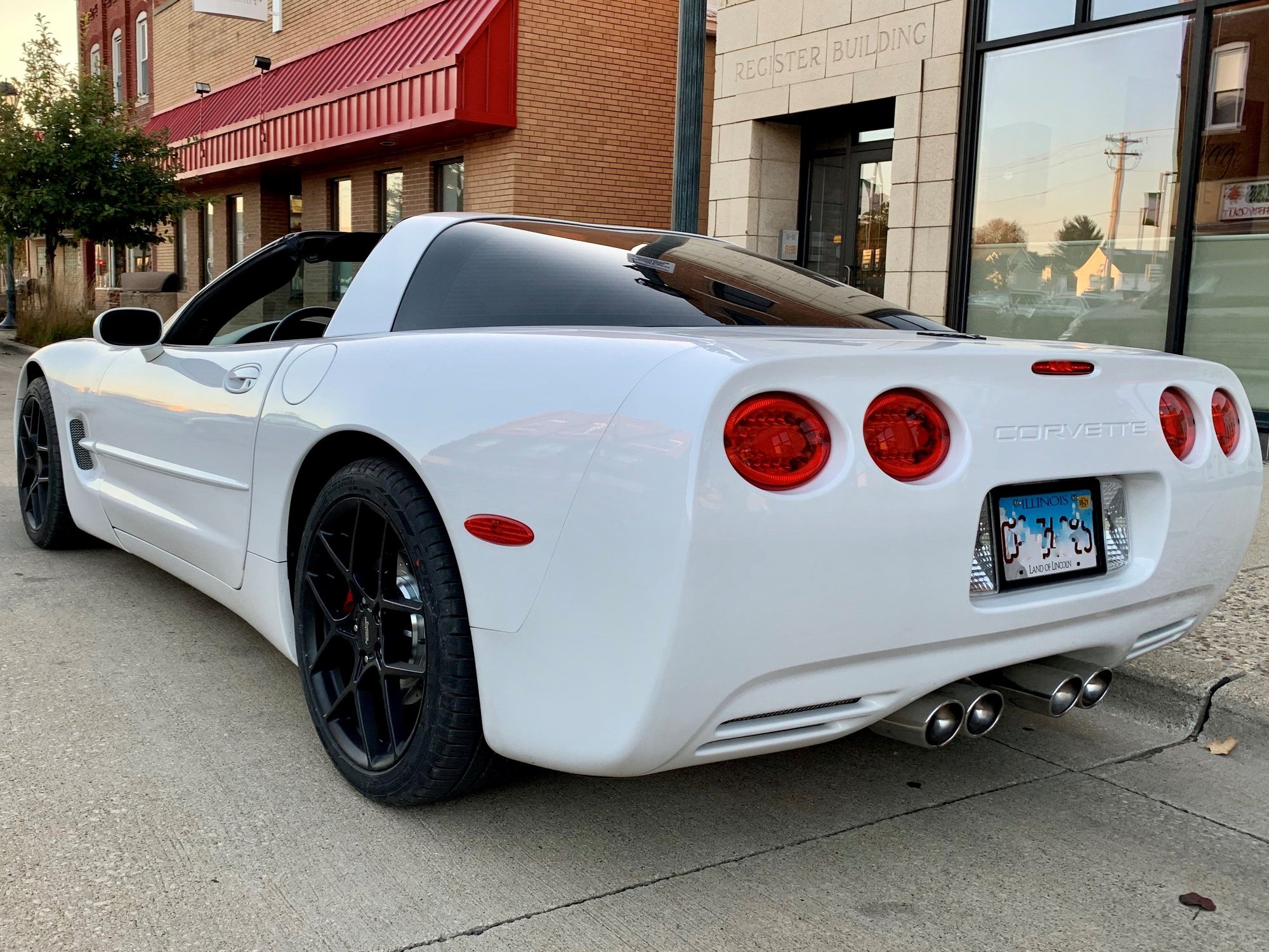FS (For Sale) '04 Corvette C5 coupe - Artic White / Red Interior / S ...