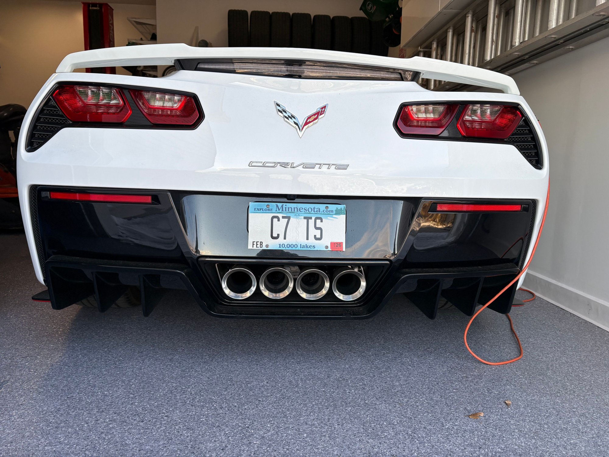 FS (For Sale) C7 white 2014 for sale with lots of options ...