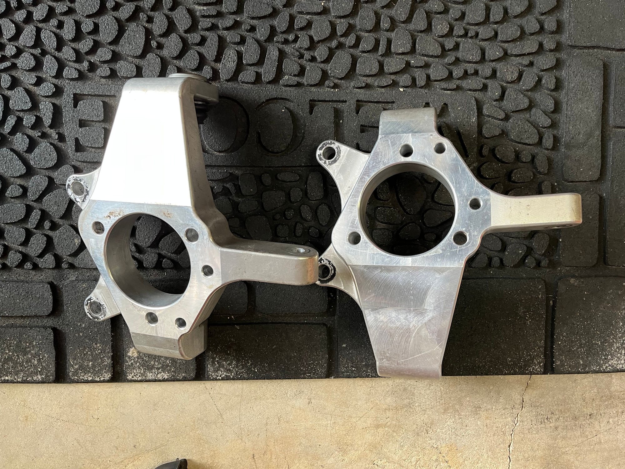 FS (For Sale) C5/C6 15" LG Spindles - CorvetteForum - Chevrolet ...