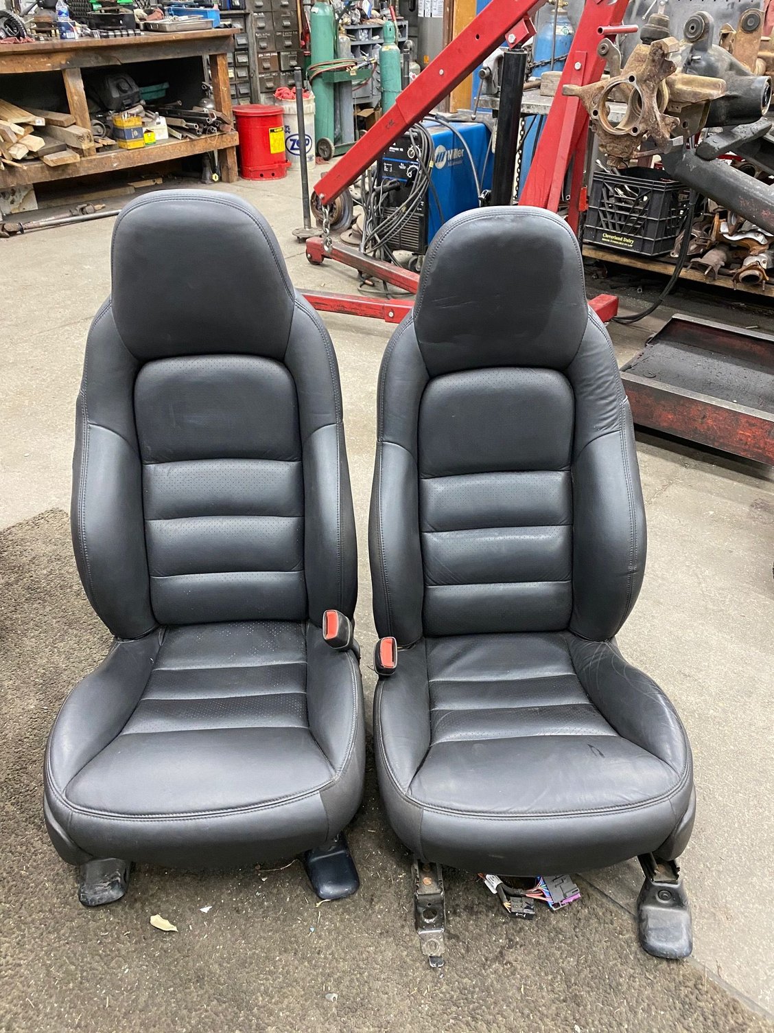 FS (For Sale) 2005 Corvette seats CLEAN - CorvetteForum - Chevrolet ...
