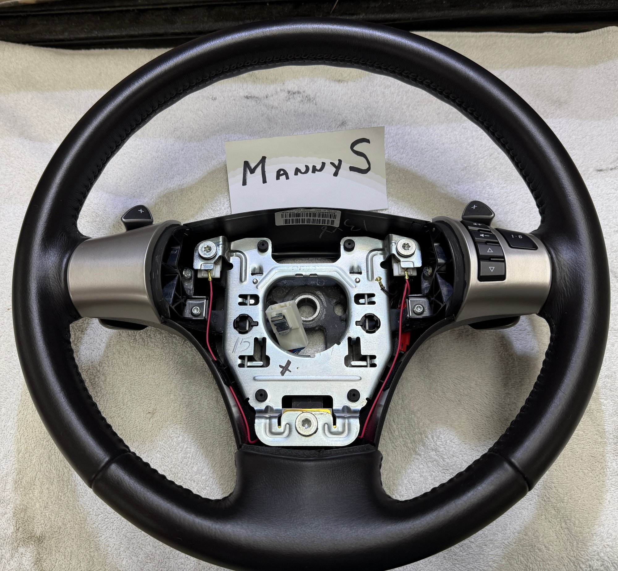 FS (For Sale) C6 auto steering wheel (no airbag) - CorvetteForum ...