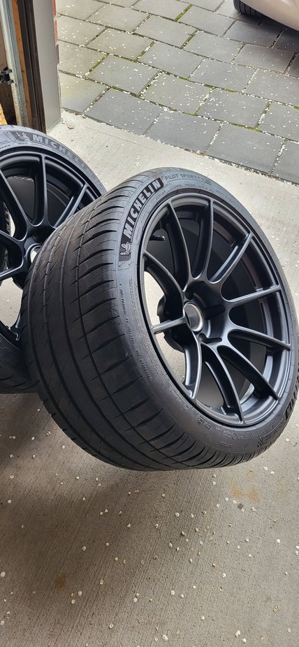 10 inch wide rims with 275/35R18 Front - CorvetteForum - Chevrolet ...