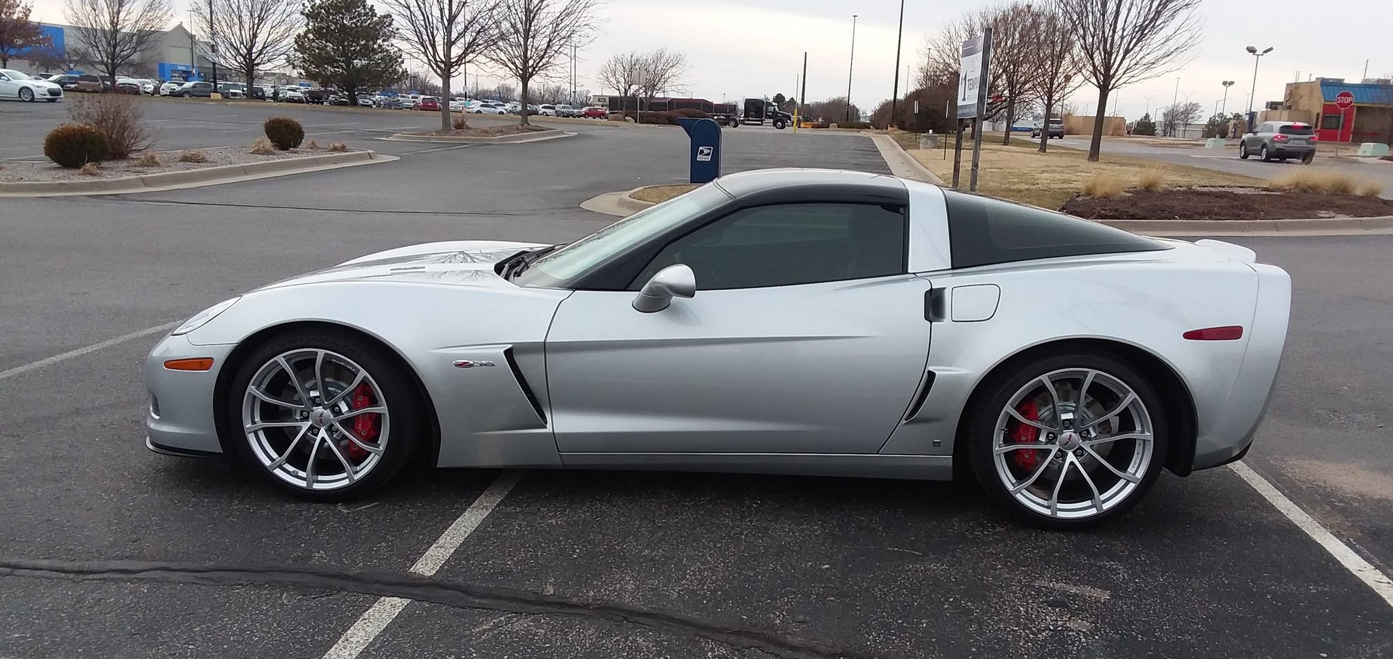 C6 base vs C6 Z06 - CorvetteForum - Chevrolet Corvette Forum Discussion
