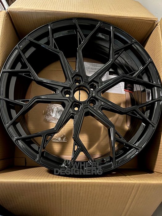 FS (For Sale) (1)Carbon Flash Stance SF10 (2)Gloss Black Stance SF10 In ...