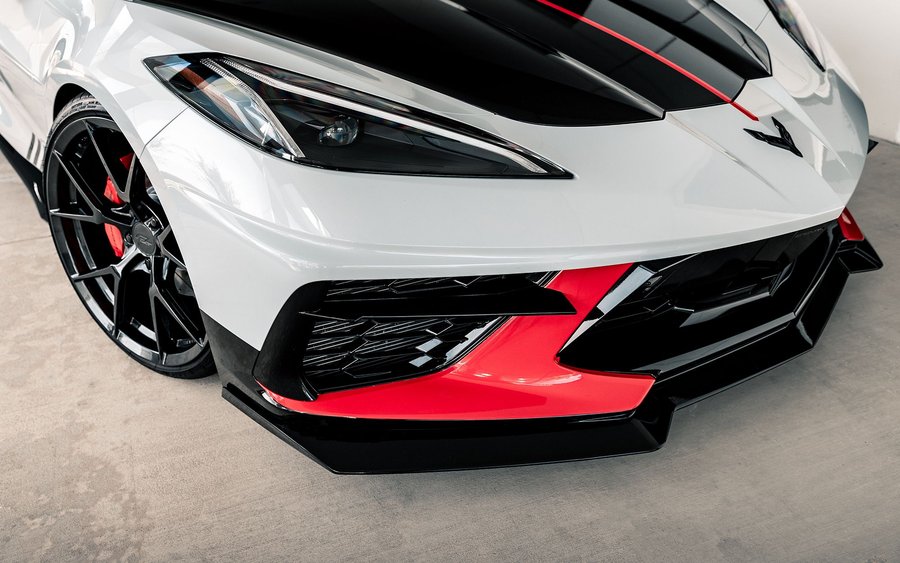 Wrapped and Lowered Corvette C8 on Forgedlite MC5 Phtoshoot ...