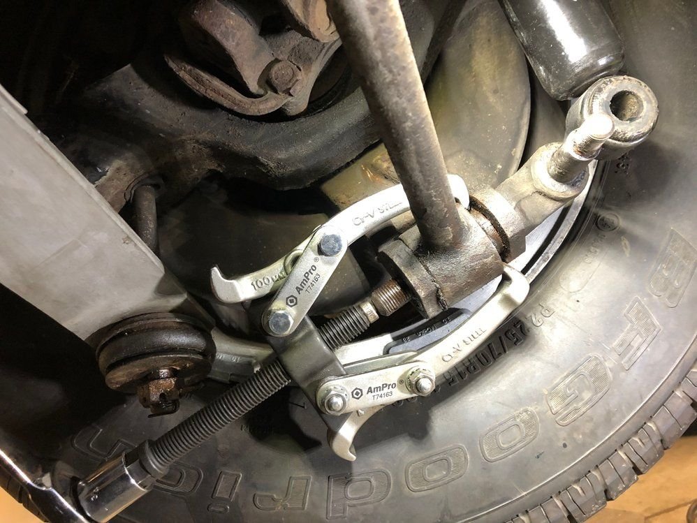 Started replacing rear strut rods..... - CorvetteForum - Chevrolet ...