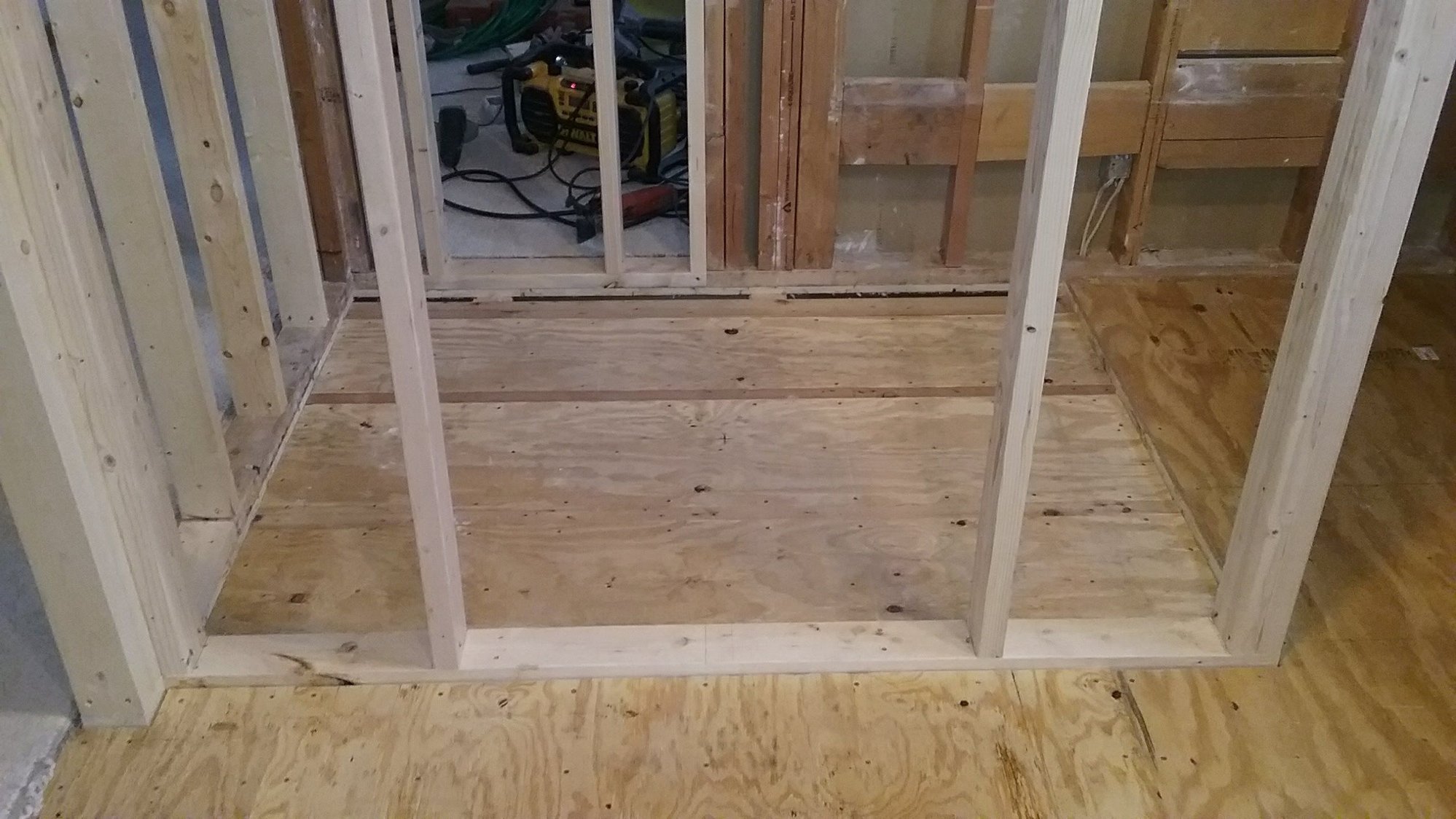 Curbless Shower: Transition from bathroom floor question - DoItYourself ...