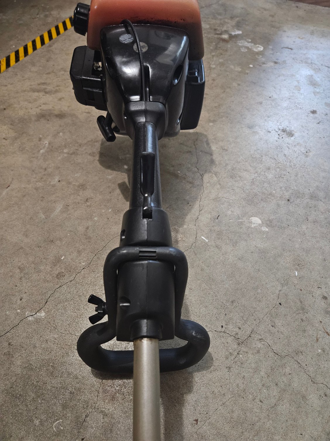 Craftsman weed wacker arm not lock in place. - DoItYourself.com ...