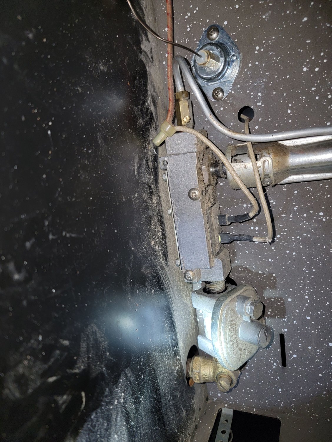 Gas wall oven valve assembly from Defunct company - DoItYourself.com Community Forums