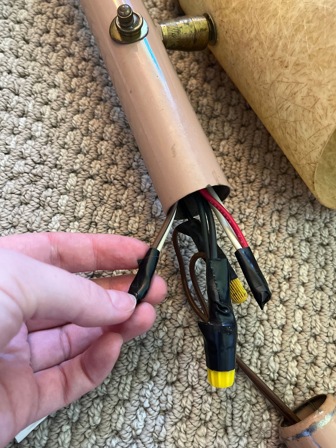Rewiring MCM tension pole lamp - single socket - DoItYourself.com Community Forums